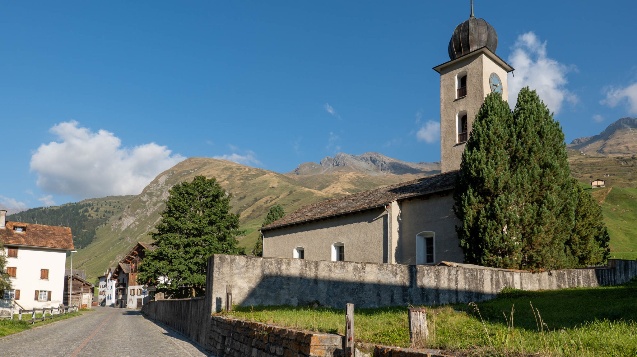Du col de Splügen à Brig – 2 L à vélo